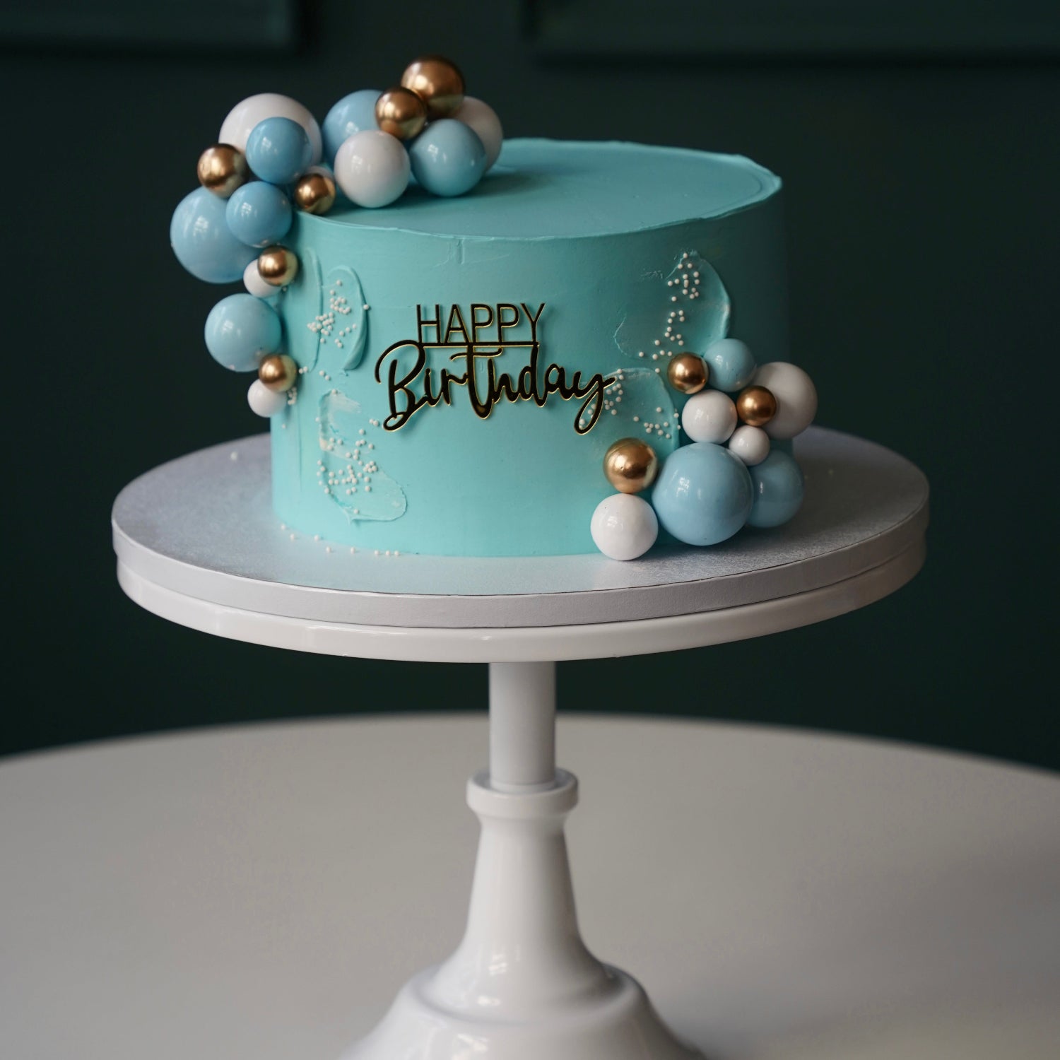 Geburtstagstorte mit Kugeln – Cupcake Factory Bremen GmbH